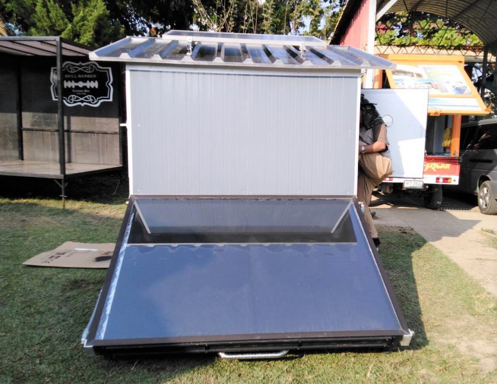 Using solar energy for baking raw coffee beans - Chiang Mai Solar